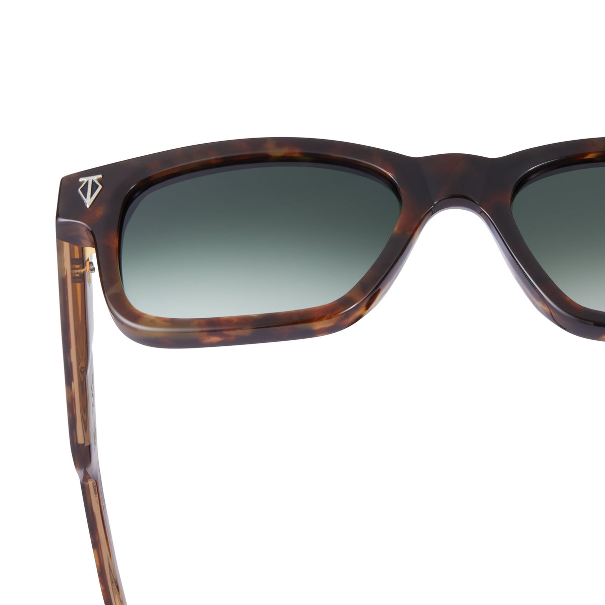 The Daytona by T HENRI